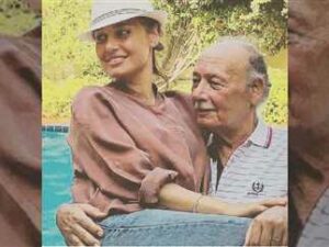 Actress Hala Shiha uploads photo while wearing hijab - Egypt Independent