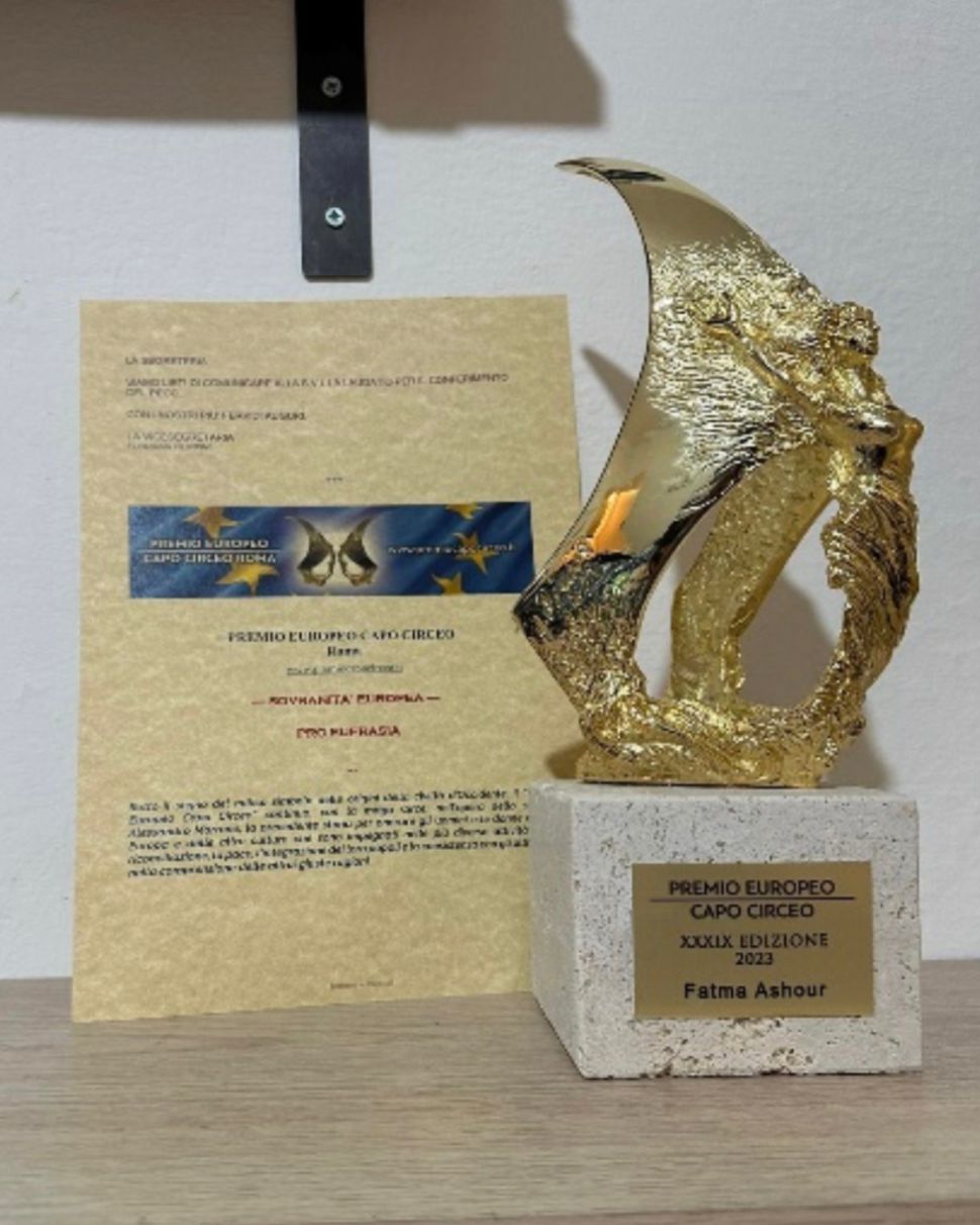 Female Egyptian professor receives Capo Circeo award - Egypt Independent