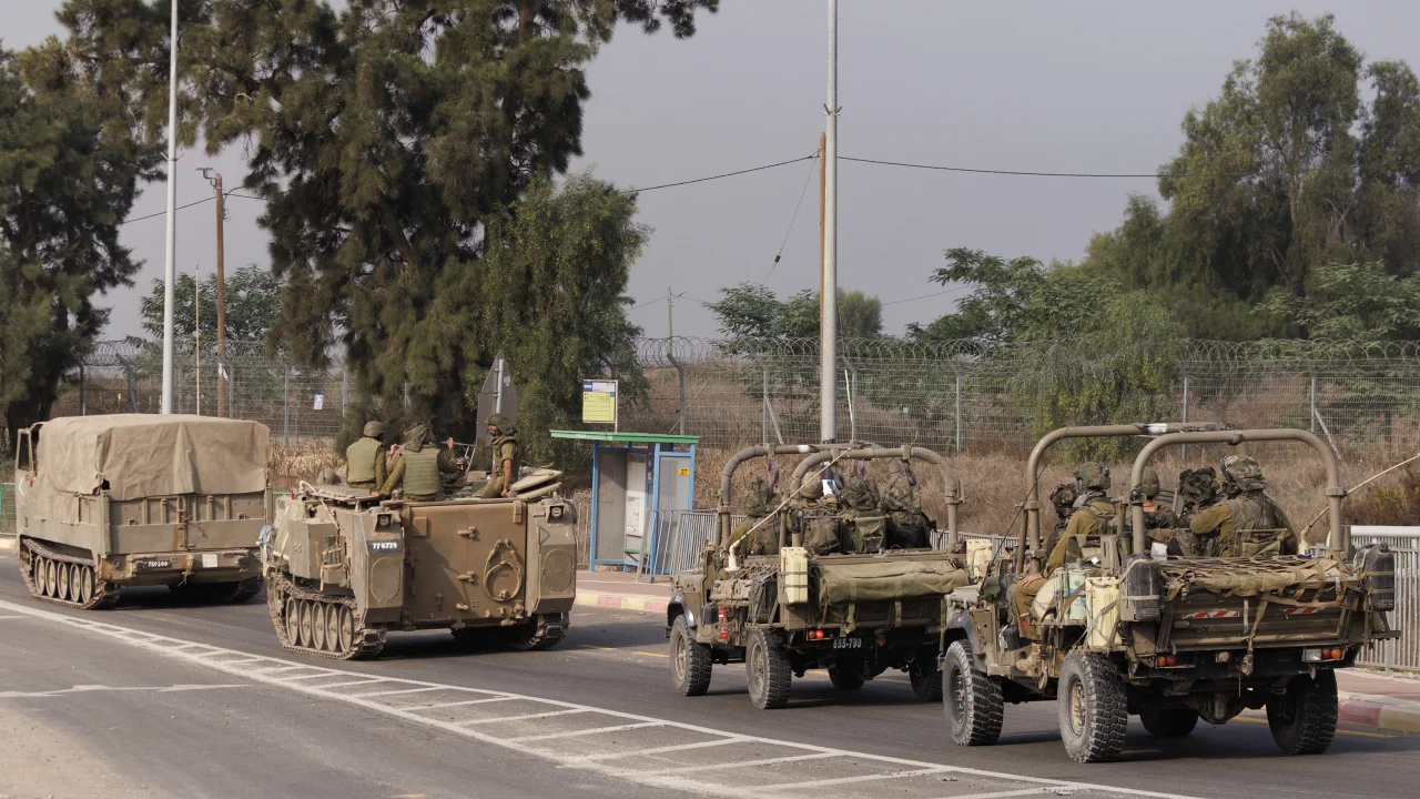 Shocking video shows Israeli tank target family inside car in Gaza ...