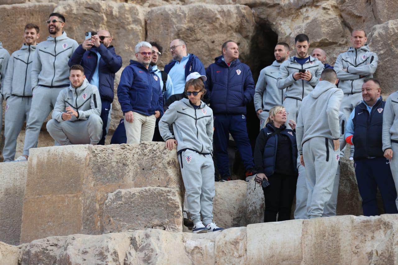Luka Modric, Croatia national team visit the pyramids - Egypt Independent