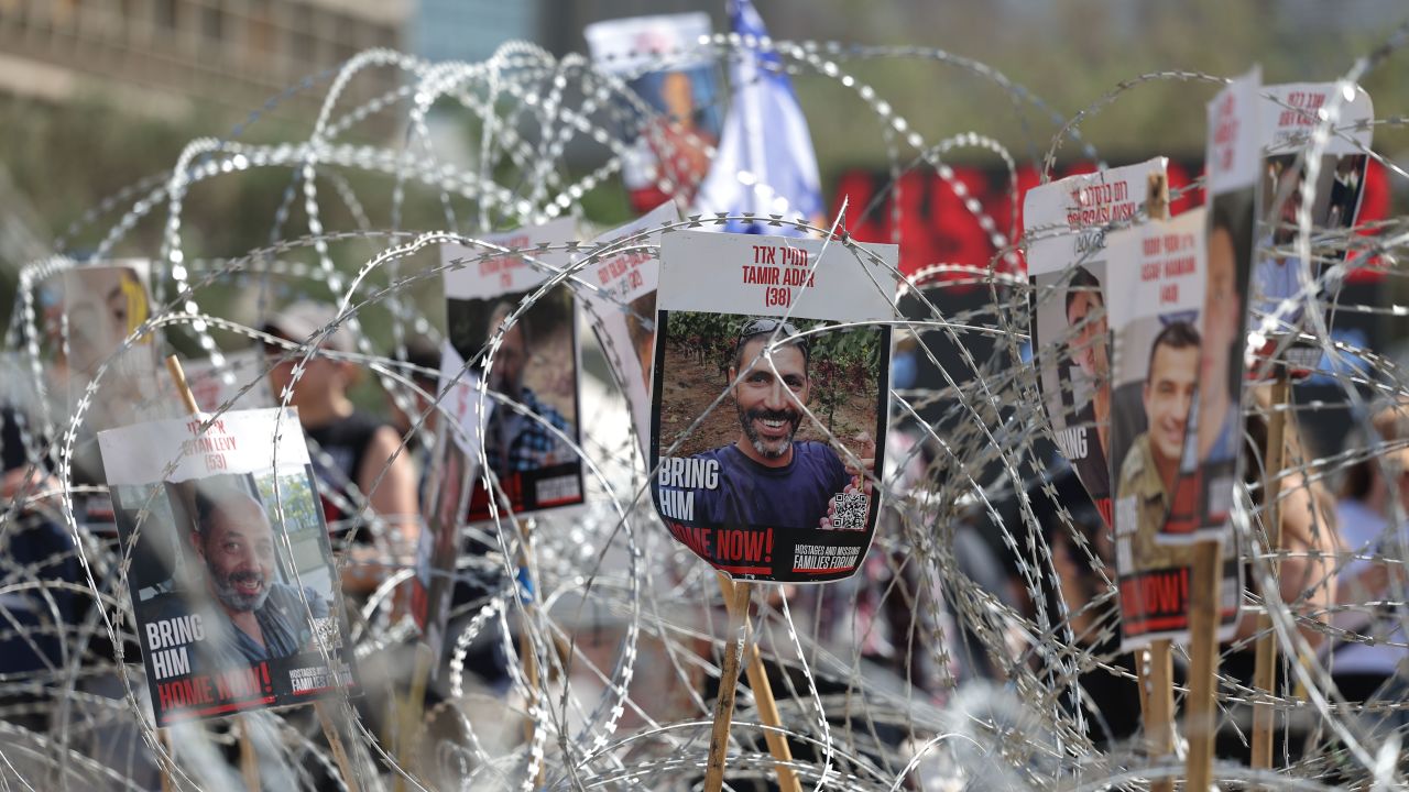 Israeli hostage families hold emergency protest after Gaza militants ...